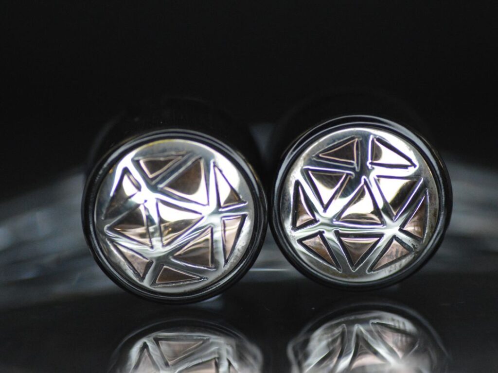 Flaming Bones Sacred Geometry Icosahedron Plugs 19 mm – Pirate Piercing ...